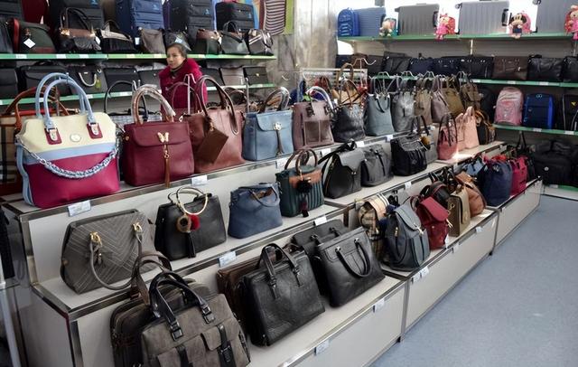 North Korea Watch, what are the large supermarkets in North Korea like ...