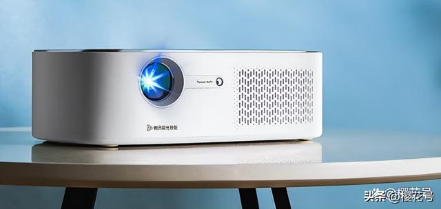 Tencent Aurora Projector T2 evaluation, watching the giant screen at ...