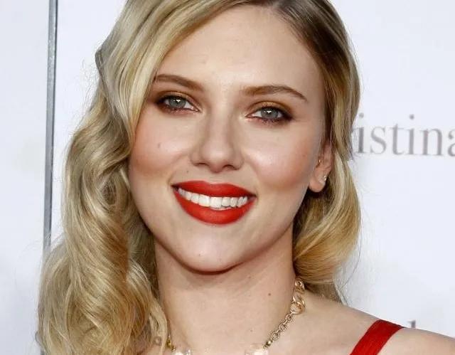 International Top Model Scarlett Johansson Photo Album - iMedia