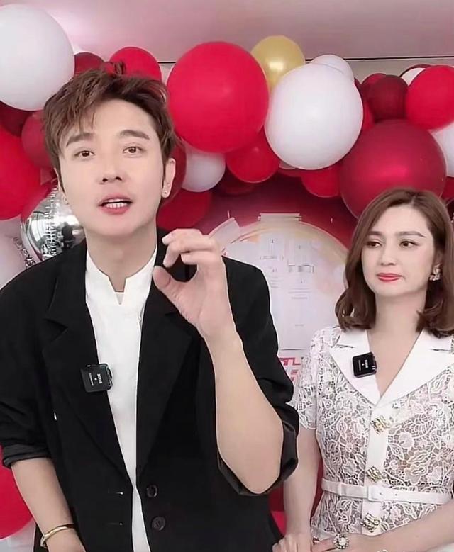 Bi Ying voluntarily quit? Zhang Danfeng and Hong Xin live together live, cheating and not ...