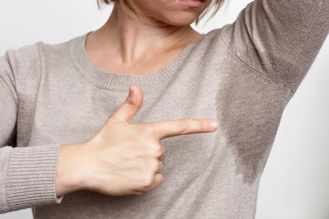 Burning sweat on the forehead! Sweating on the back and yang deficiency ...