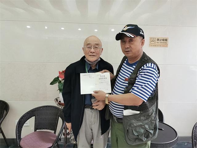 Ge Yuanren, the son of Ge Shuping, the founder of "Two Bombs and One ...