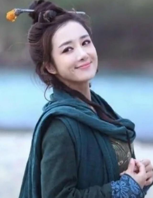 Li Yixiao, a woman who plays the charm of a woman to the extreme - iMedia