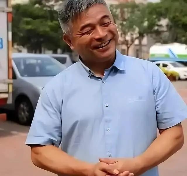 Sun Haiyang posted old photos and recalled the past, and compared ...