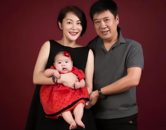 Actor Zhang Chao: married a second wife who is 20 years younger, and ...