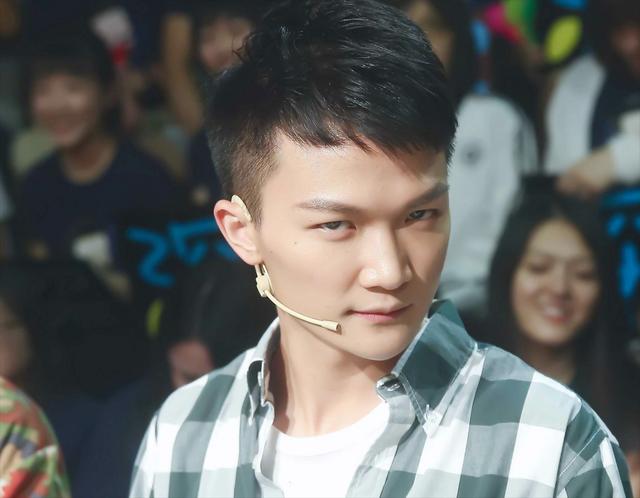 Singer Zhou Shen's fans are too strong, I didn't expect even the barber ...
