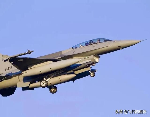 Dexterous Fighting Falcon, the Pioneer of the Third Generation Aircraft ...