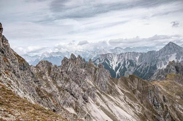 Why are there so many mountains on earth? Xiao Jiu will take you to ...