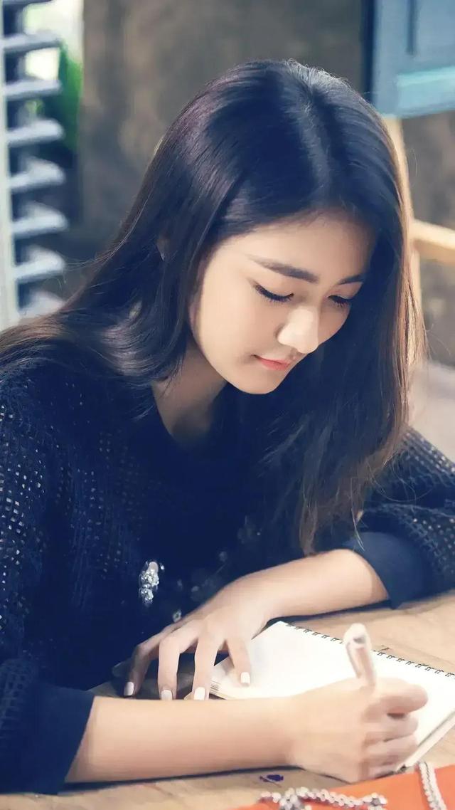 Ten same poets 1 original beauty, talented people are more beautiful ...