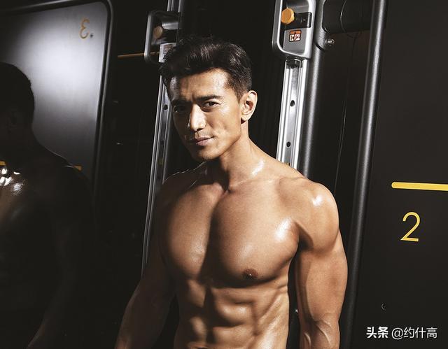 Hong Kong "Beauty Pageant" Contest Gathered by Handsome Guys - iMedia