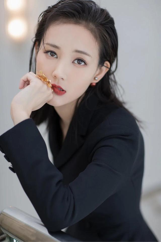 Tang Yan, Wang Yibo, Li Yitong, Zhang Lan, Coco Lee - iMedia