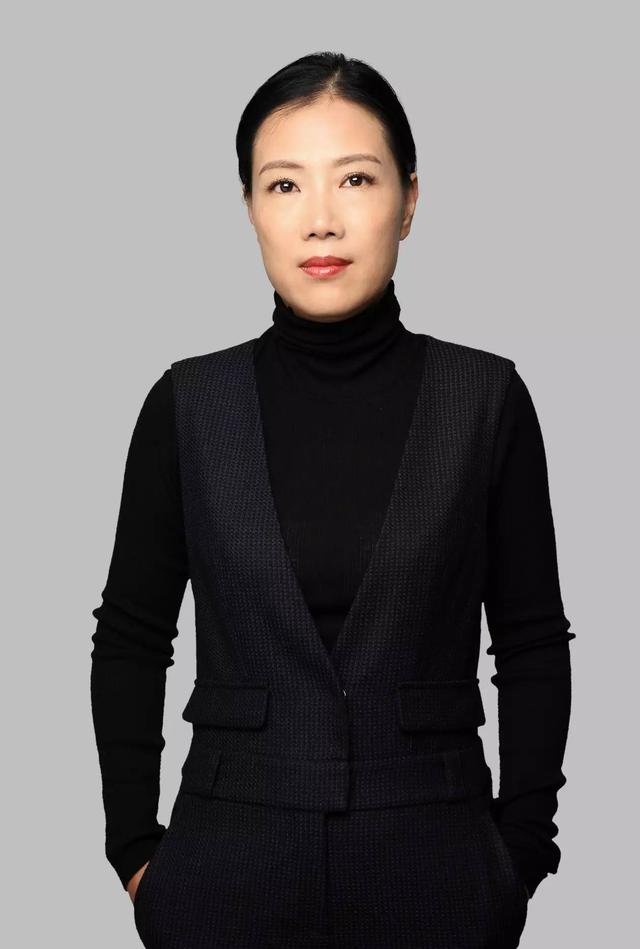 Beautiful financial expert Ye Tan came back after suffering from breast ...