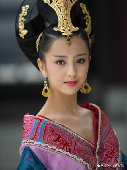 The most beautiful Zhao Feiyan: Tong Liya's daily life portrait ...