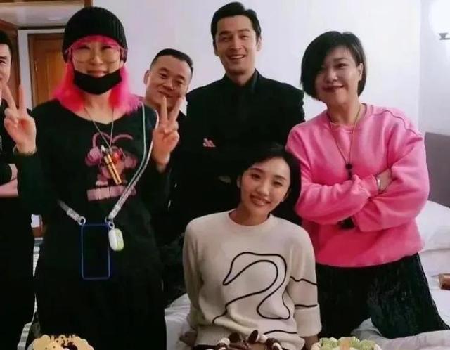 From the fact that Hu Ge married Huang Xining, it proves how important ...