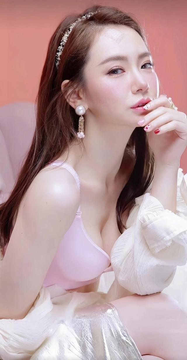 The goddess Qi Wei has good looks and charm - iMedia