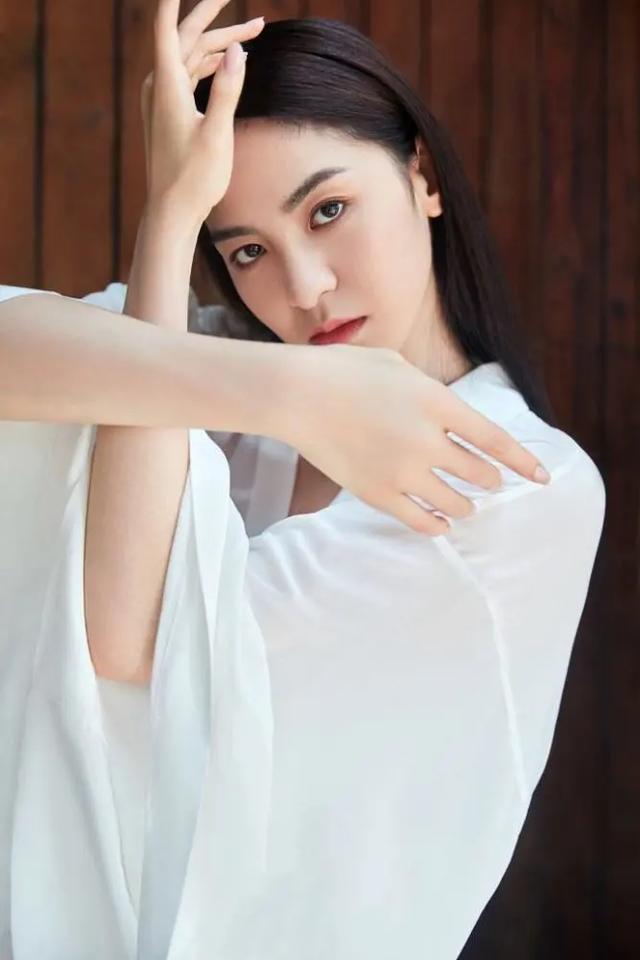 Tang Shiyi participated in Sister Lang 3, but sent Nishuihan to the hot ...