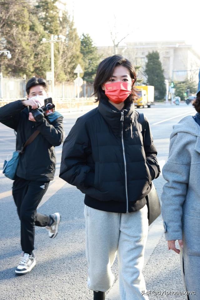 Wan Qian, Ling Hua, Zhou Shen, Sha Yi, He Bing and other stars appeared ...