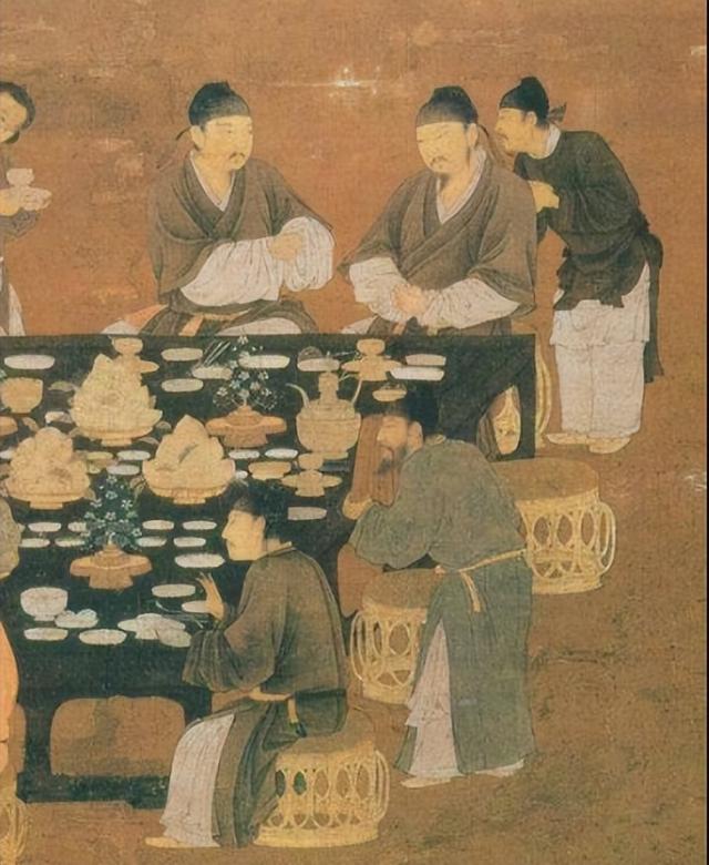 During the period of the Qimu Kingdom, table manners were highly valued ...