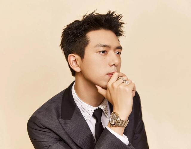 The former assistant commented that Li is now on the hot search! Here's ...