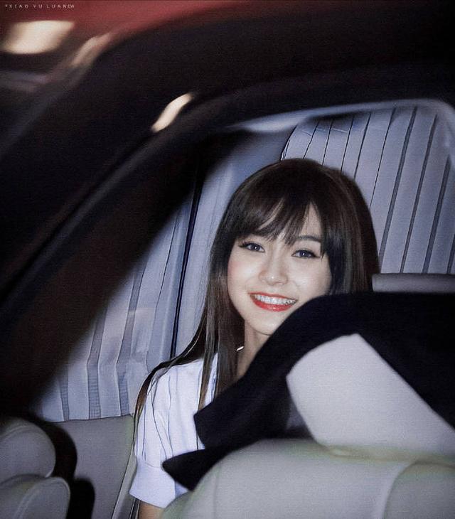 A group of Angelababy's old photos before plastic surgery you've never ...