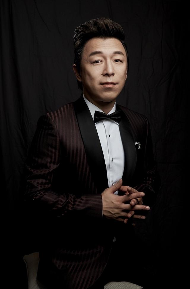 The star has "outstanding appearance", Huang Bo can be called a ...
