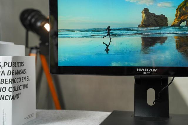 Is the touch screen all-in-one computer easy to use? Hailan GT40 has ...