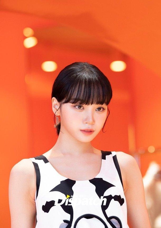 Hit the face of aespa's Winter?Recent photo of LESSERAFIM gold mining ...