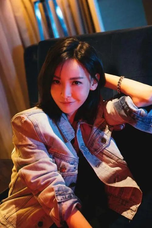 Yu Wenwen, she became popular because of a decent song - iMedia