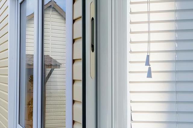 How to fix broken shutters - iMedia