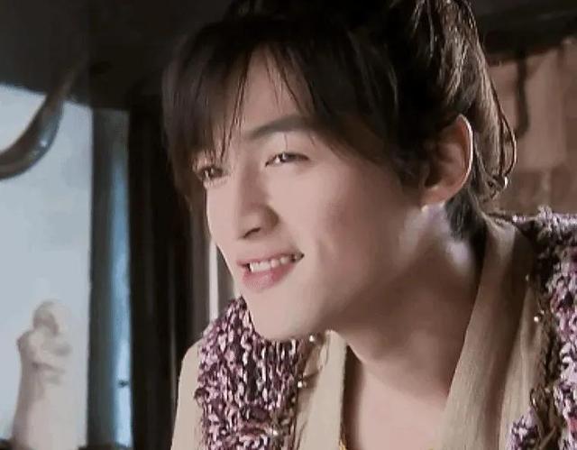 The entertainment industry exploded: Hu Ge's official announcement, Xue ...