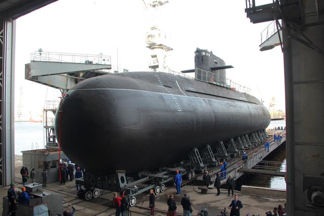 Russia almost cheated China. The most advanced submarine was retired ...