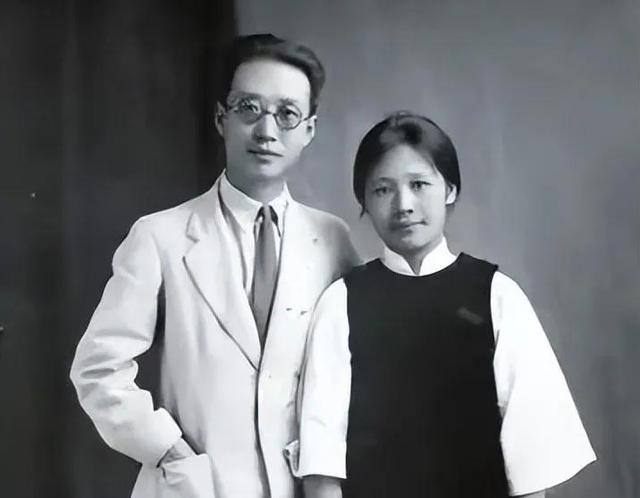 In 1924, Qu Qiubai fell in love with Yang Zhihua, but Yang Zhihua fled ...