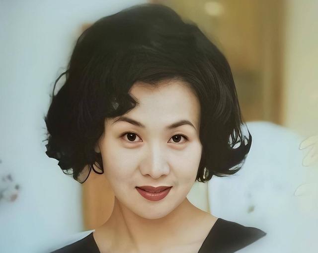 Actor Li Yuanyuan: Refusing cancer treatment to give birth to a child ...