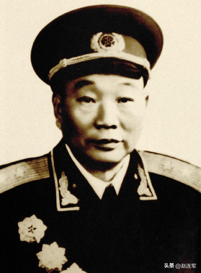 A general who came out of the New Fourth Army (107) - Lieutenant ...