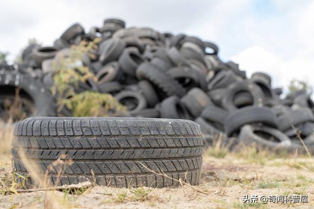 Tire cemetery Kuwait, tens of millions of tires piled up into mountains ...