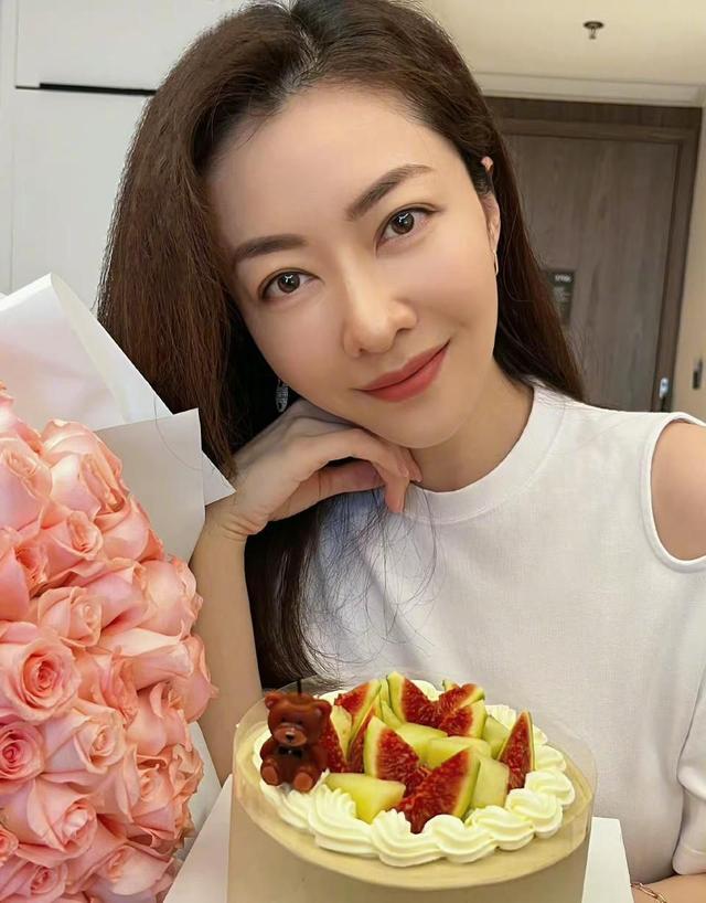 Xiong Dailin was separated from her family for too long, her husband ...