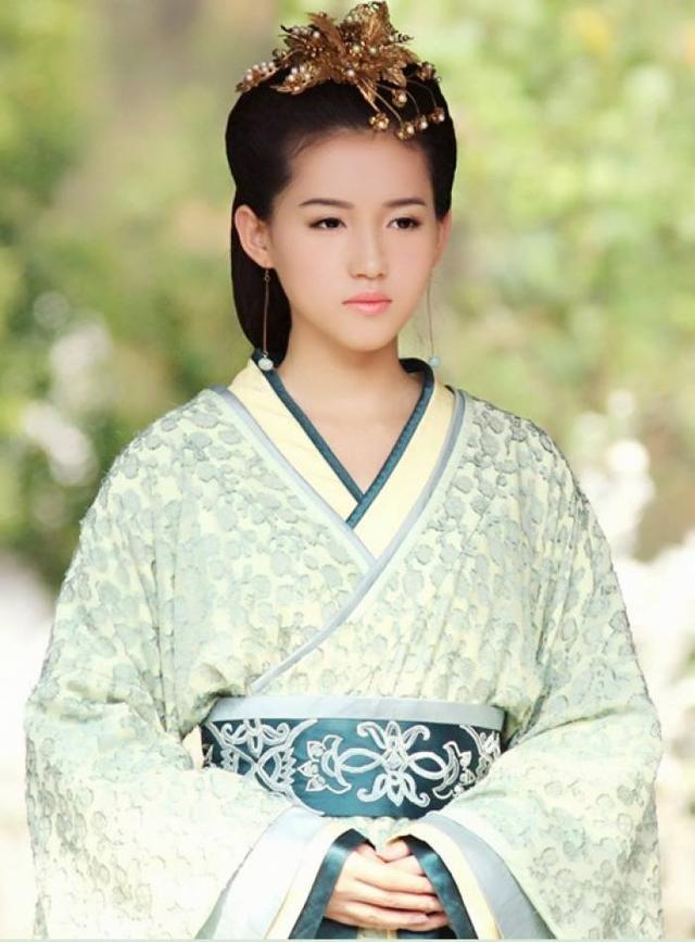 These roles are actually played by Su Qing. Come and see the textbook ...