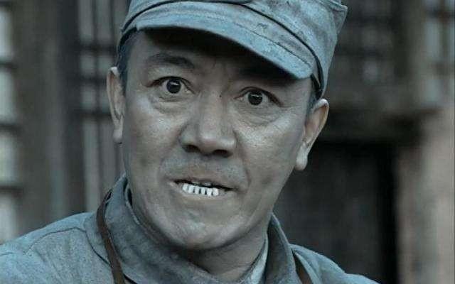 Li Youbin: After divorce, he married Shi Lanya and spoiled his stepson ...