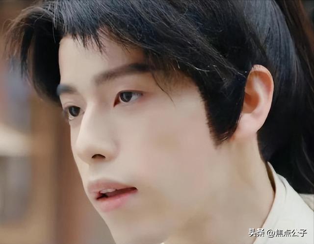 May there be no more ugly men in ancient costumes!Hu Chunyang pretending to be bald with bald ...