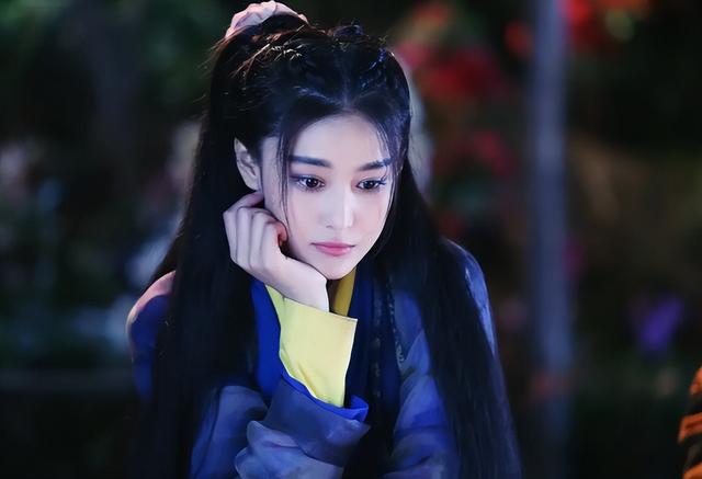 Li Mochou is not so good at acting, some are like a village girl, and ...