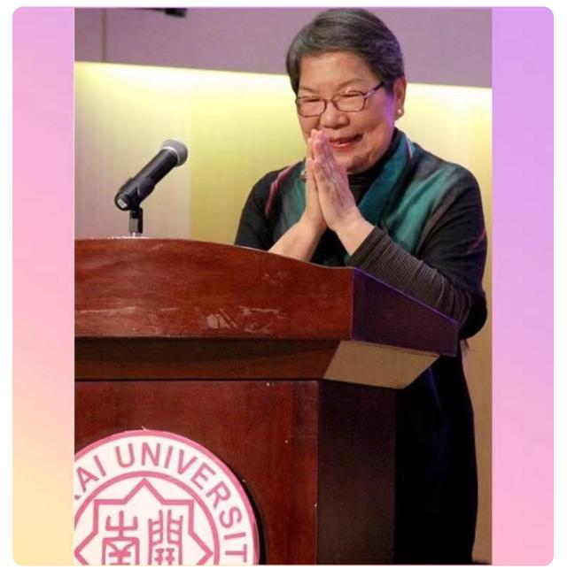 Who is Xi Murong?Why did you threaten to remove the textbook from "The ...