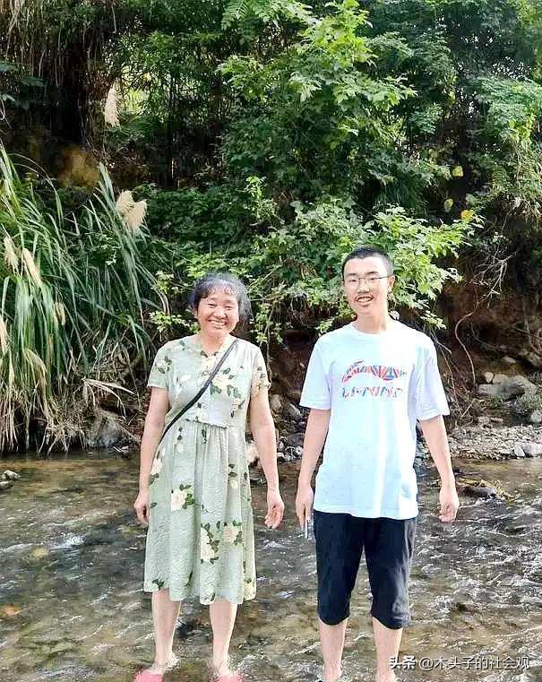 Hu Xinyu's voice recorder has been identified, and the meal card has ...