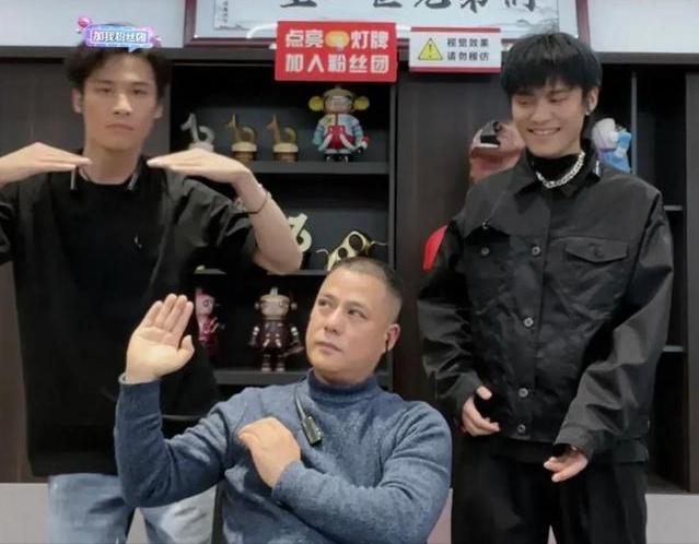 Frequently making fun of my father's black material, I really can't ...