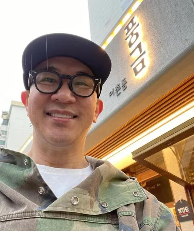 Gu Junye took advantage of the big S fame to open a store in South ...