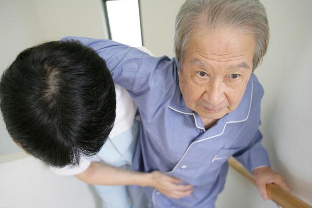 The 52-year-old nanny scolded the 65-year-old male employer: The nanny ...