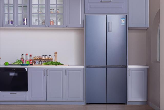 Can't find a good-looking and functional built-in refrigerator? Take a ...