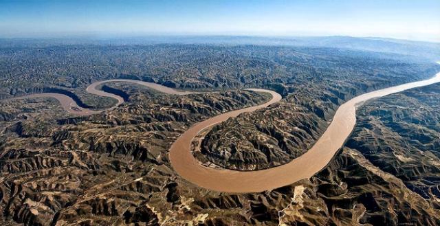 The Yellow River has become a hanging river, more than ten meters above ...