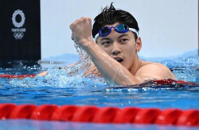 Wang Shun 200 Mixed Preliminaries in the championship match easily won ...