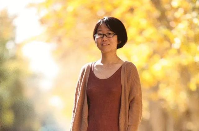 Works by Li Juan from Xinjiang: Spring Ranch • Dressed Itinerary - iMedia