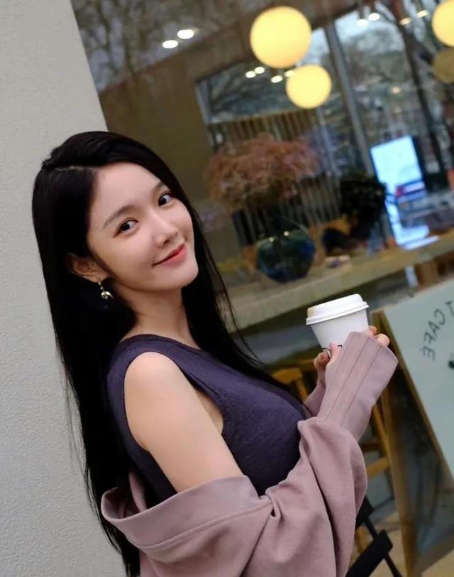 Lin Yanrou, the most beautiful age - iMedia